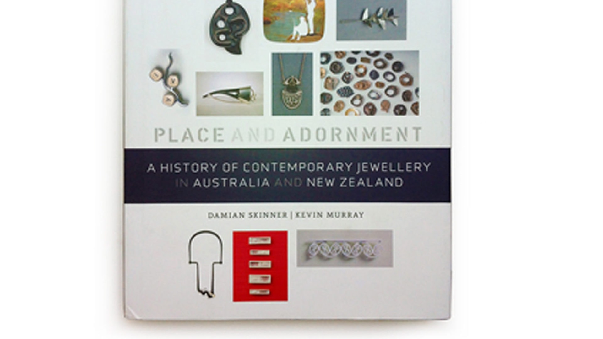 Across the Ditch - Art Jewelry Forum