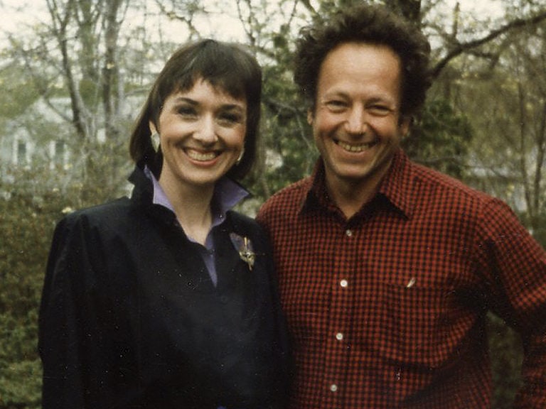 A Tasteful Tribute to an Exquisite Aesthetic - Art Jewelry Forum