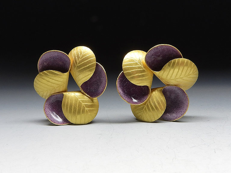 Jacqueline Ryan - Art Jewelry Forum