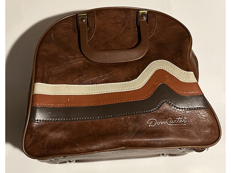 Jennifer Altmann Archives - Art Jewelry Forum